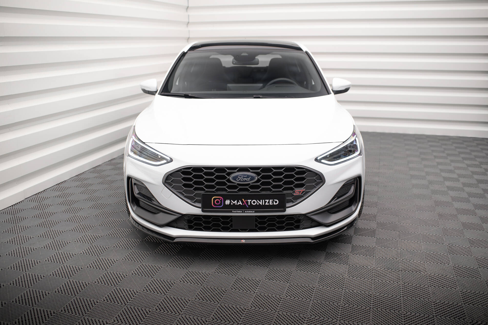 Ford Focus ST / ST-line Mk4 - Lâmina frontal V.3 - Unicartuning | Peças ...