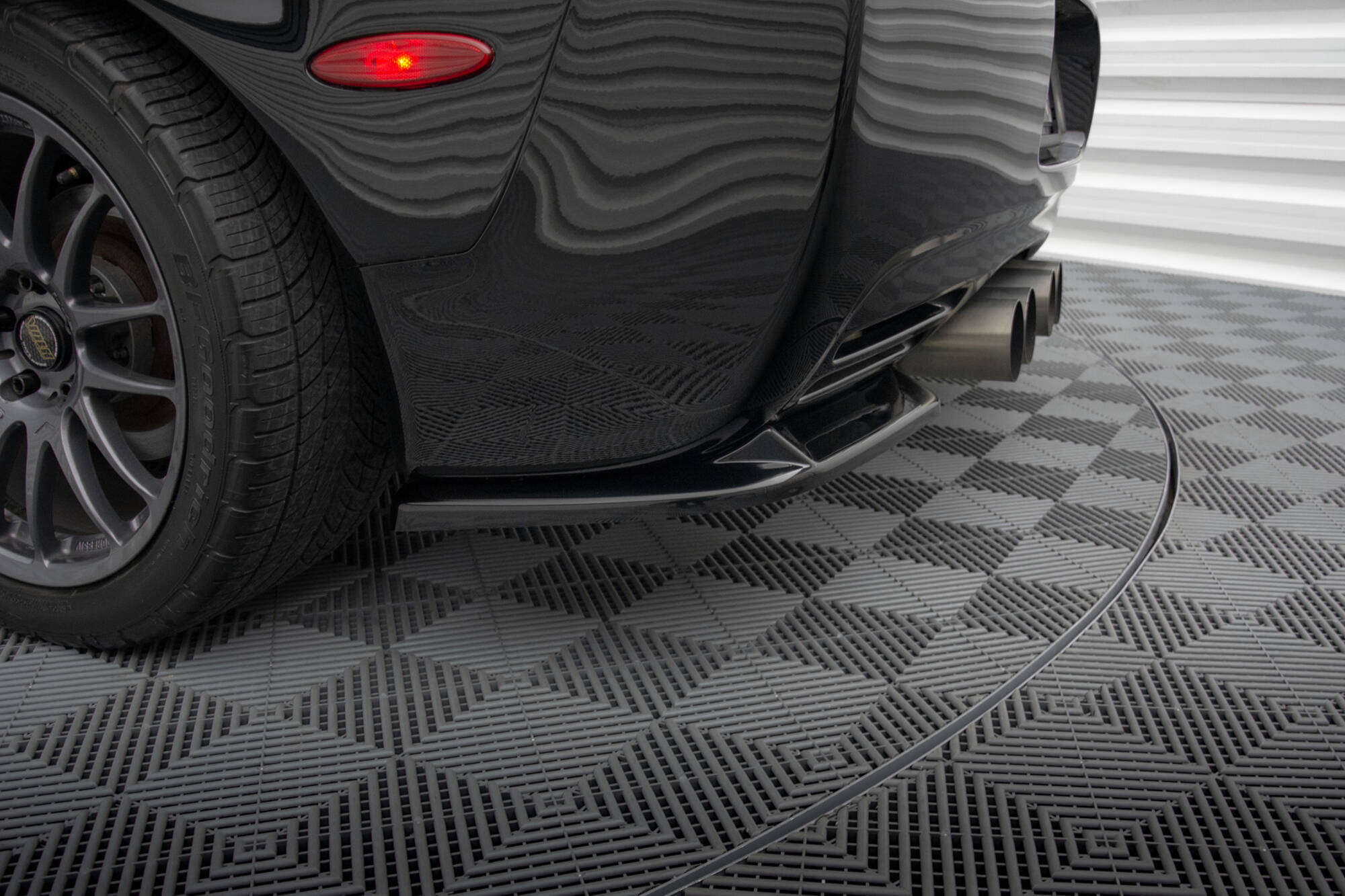 Chevrolet Corvette C5 - Splitters laterais traseiros - Unicartuning ...