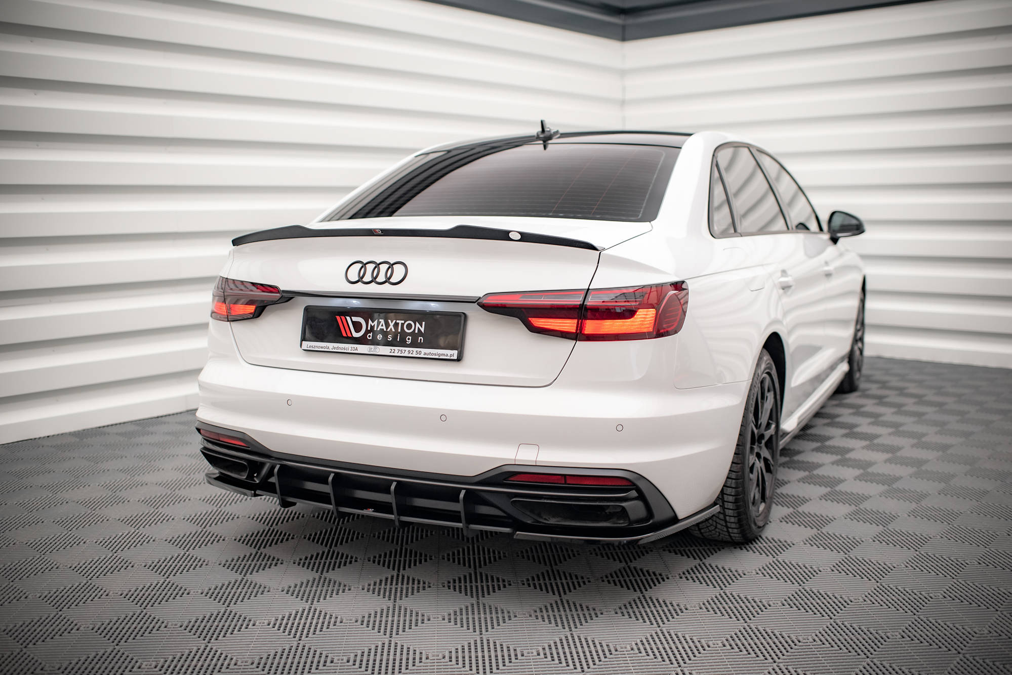 Audi A4 B9 (facelift) - Difusor traseiro STREET PRO - Unicartuning ...